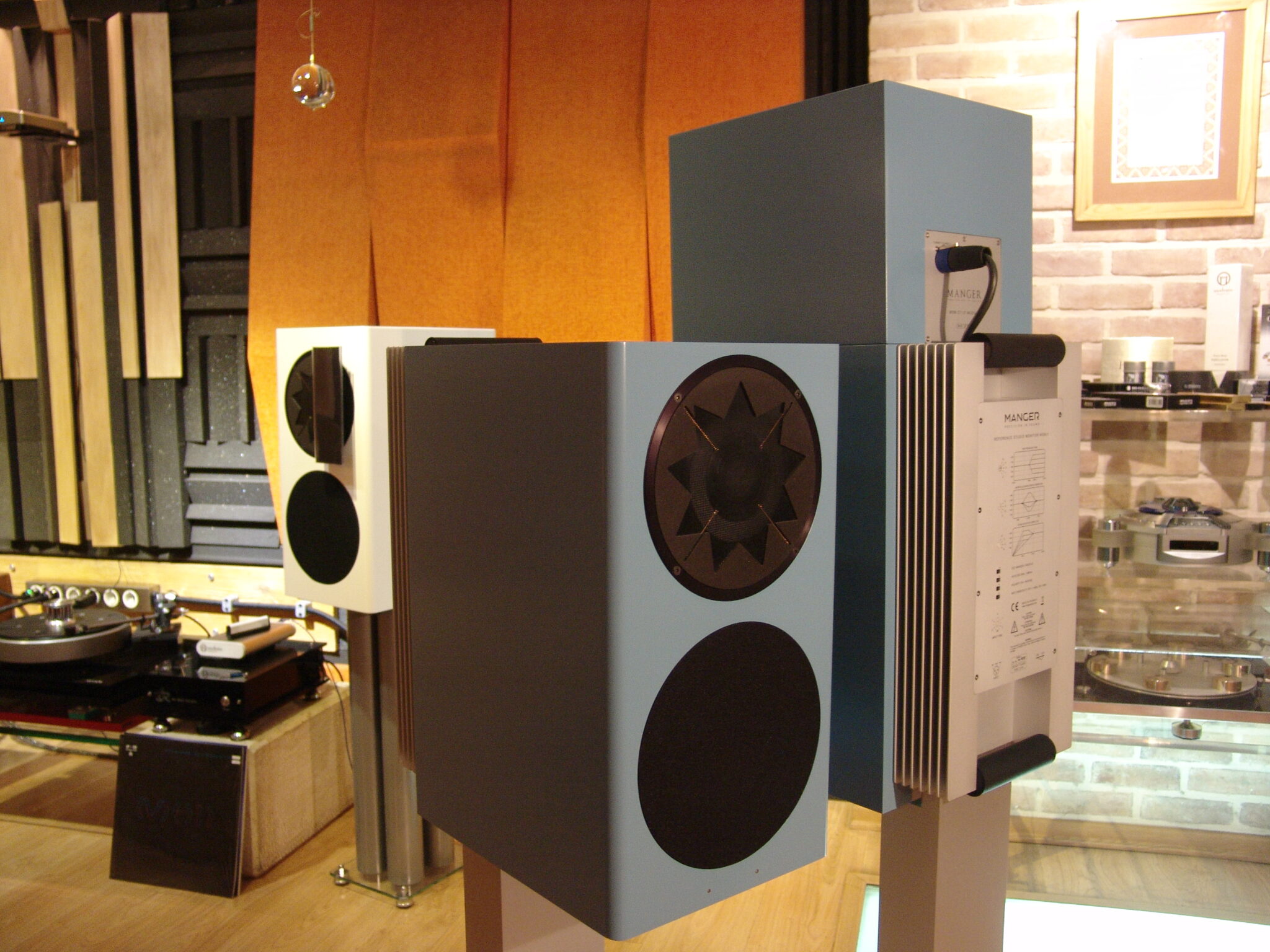 home page - Avin Ava Studio